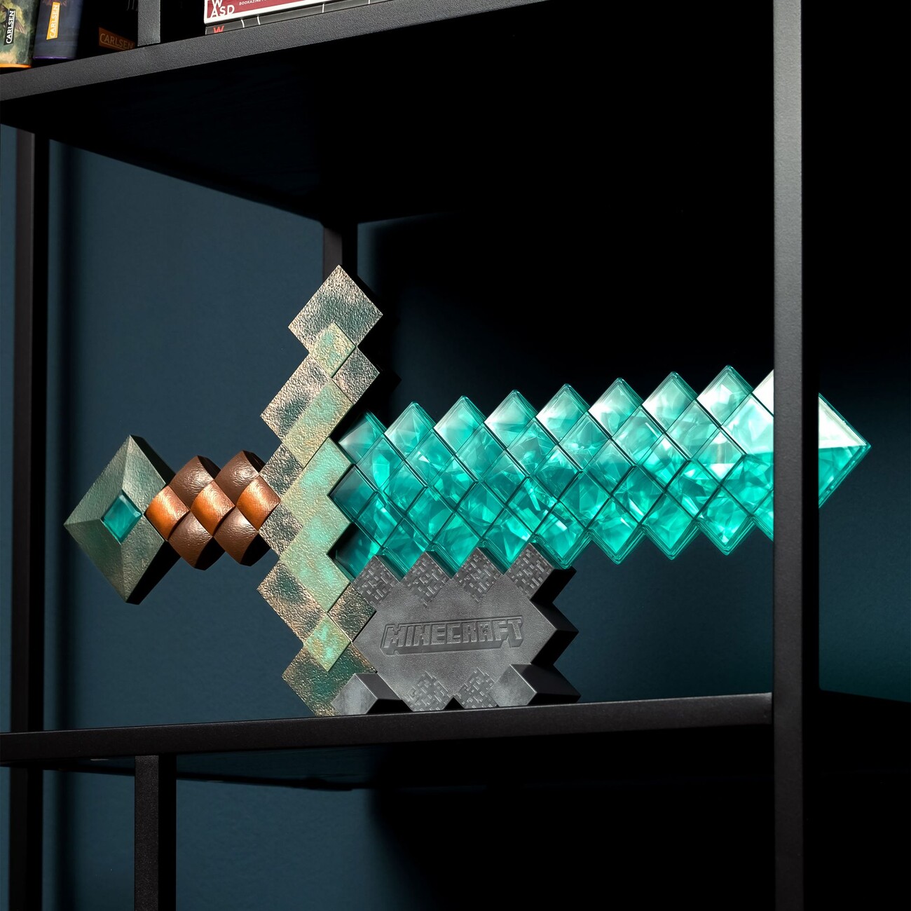 Replica Minecraft - Diamond Sword | Sfaturi de cadouri originale