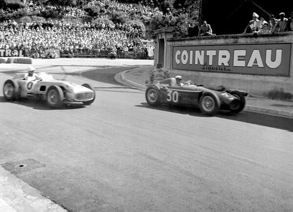 Stiriling Moss in the mercedes and Eugenio Castellotti driving the ...