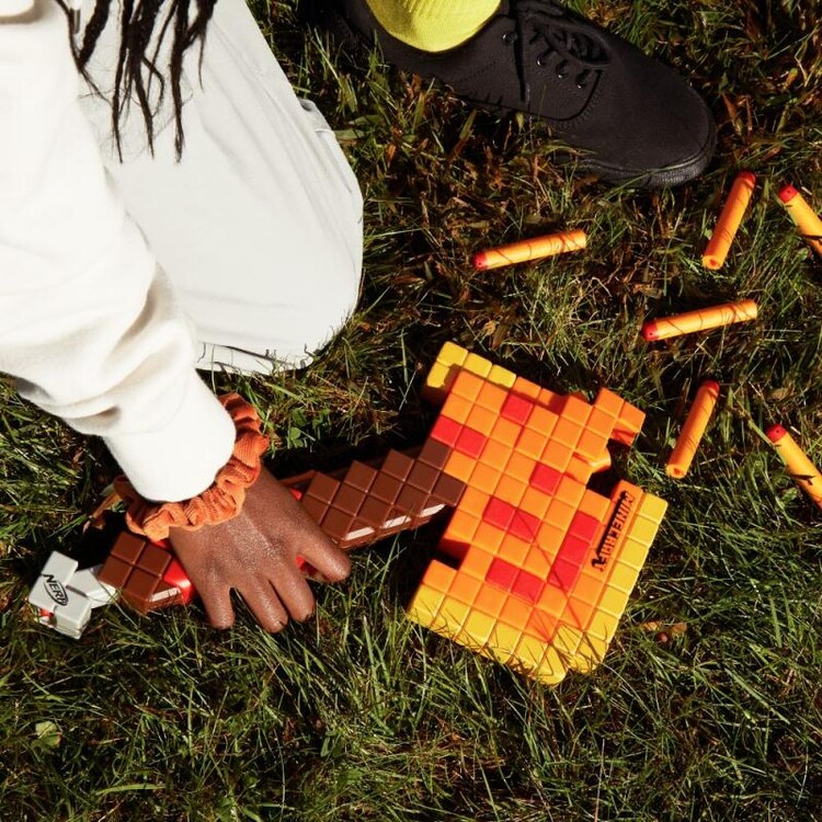 Toy NERF - Minecraft Firebrand | Posters, Gifts, Merchandise | UKposters