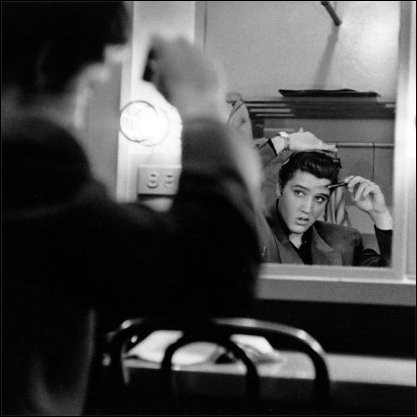 Reprodukcje, Obraz Elvis Presley - Mirror | Plakaty, obrazy | Posters.pl