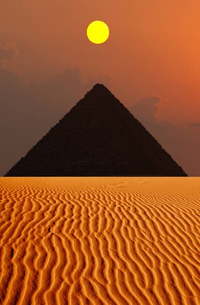 Pyramid., Grant Faint Póster, Lámina | Compra en Posters.es